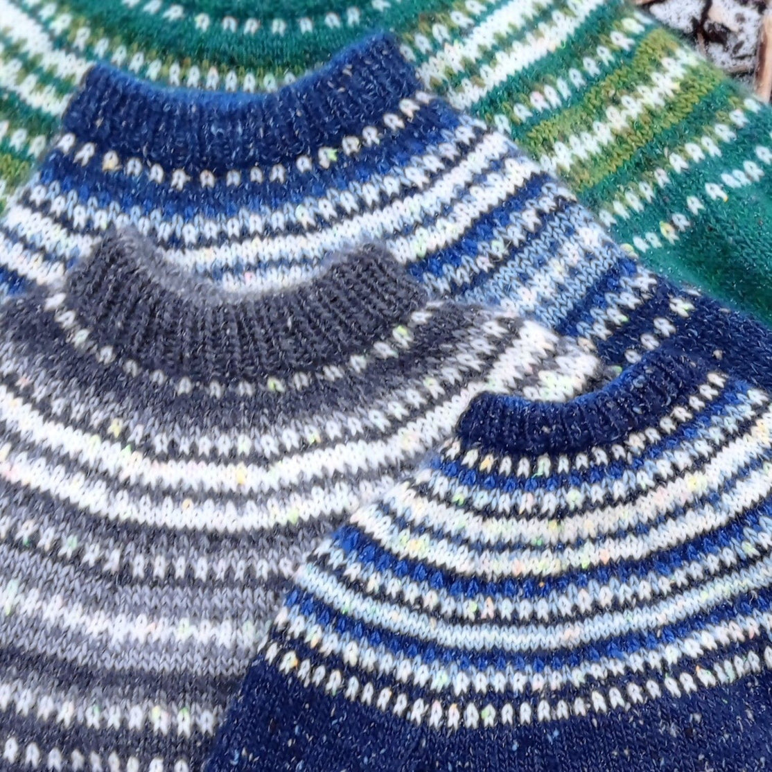 Blue Monday - Barntröja – Hobbii